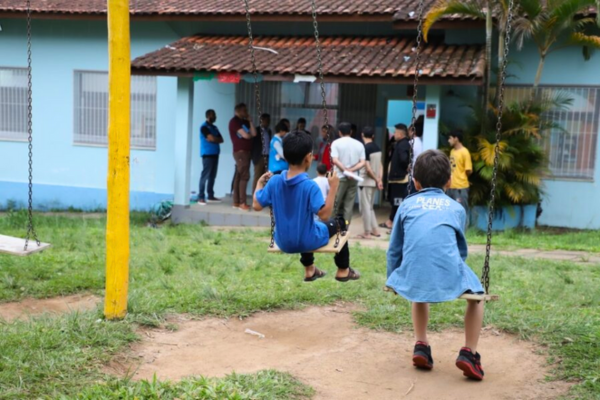 Um ano de solidariedade: Aldeias Infantis SOS e ACNUR acolhem refugiados afegãos em São Paulo ...